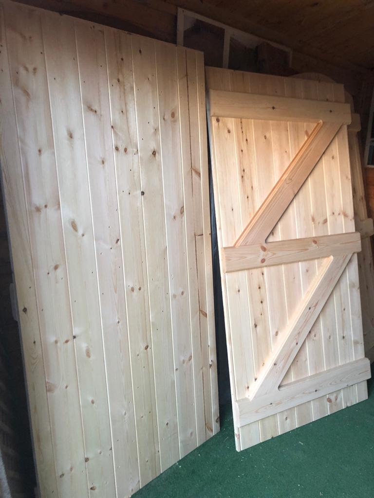 Tongue & Groove Ledged & Braced Gate | DW Fencing